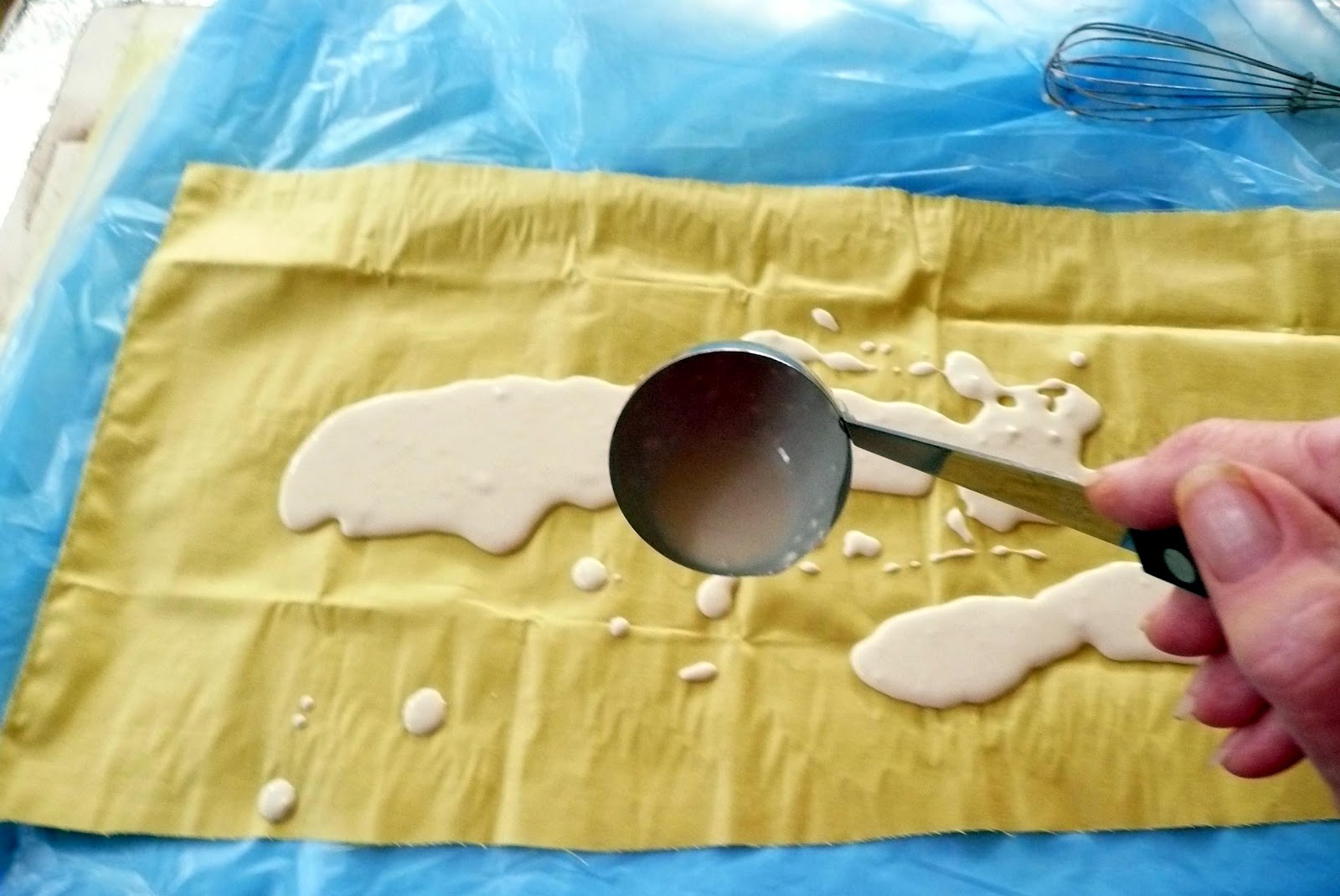 Linda's Art Quilts: Create Surface Design with White Flour Paste