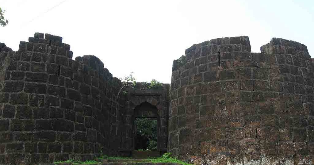Mandangad Fort | Konkankatta.in