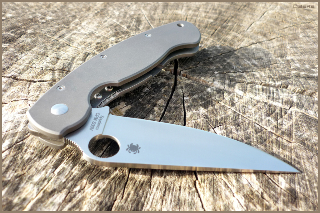 SERE - KNIVES & PHOTOGRAPHY: Spyderco Military Titanium