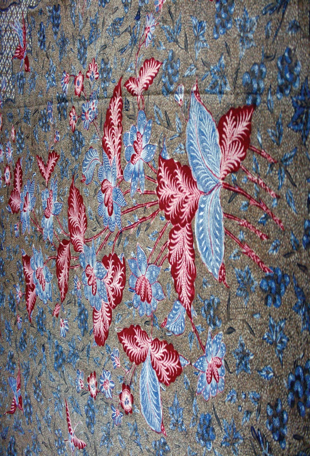 archipelago's fashion: The Wealth of Batik