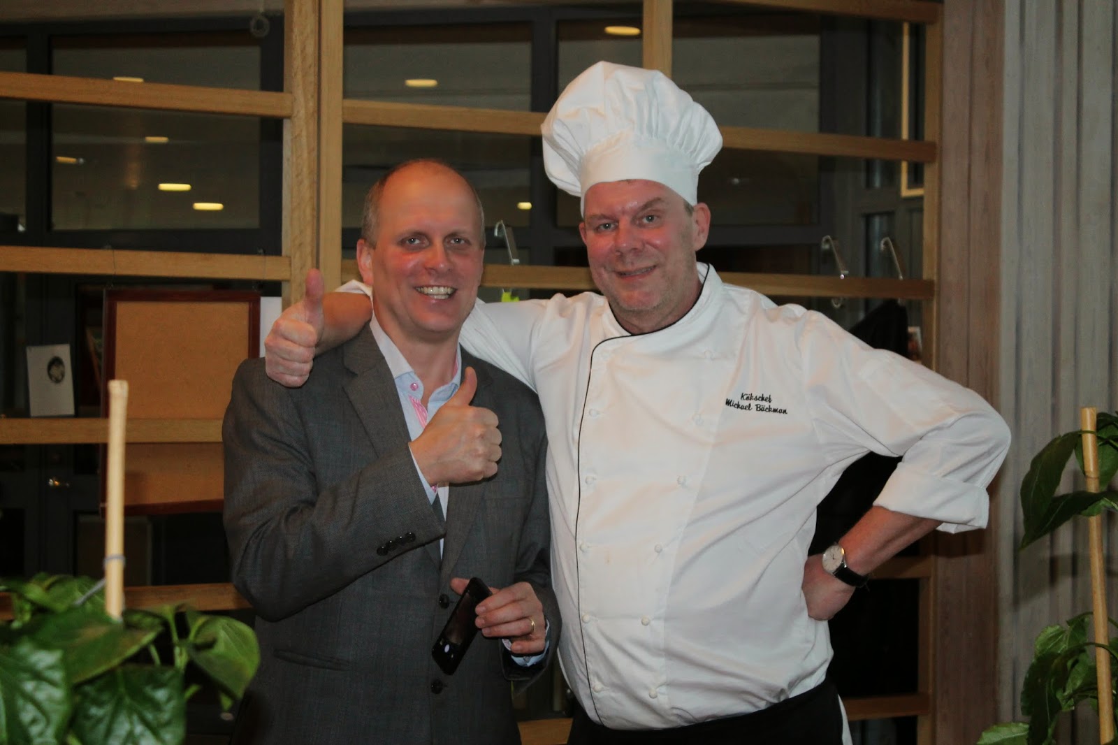 M & H Bäckman AB: Niornas bal....