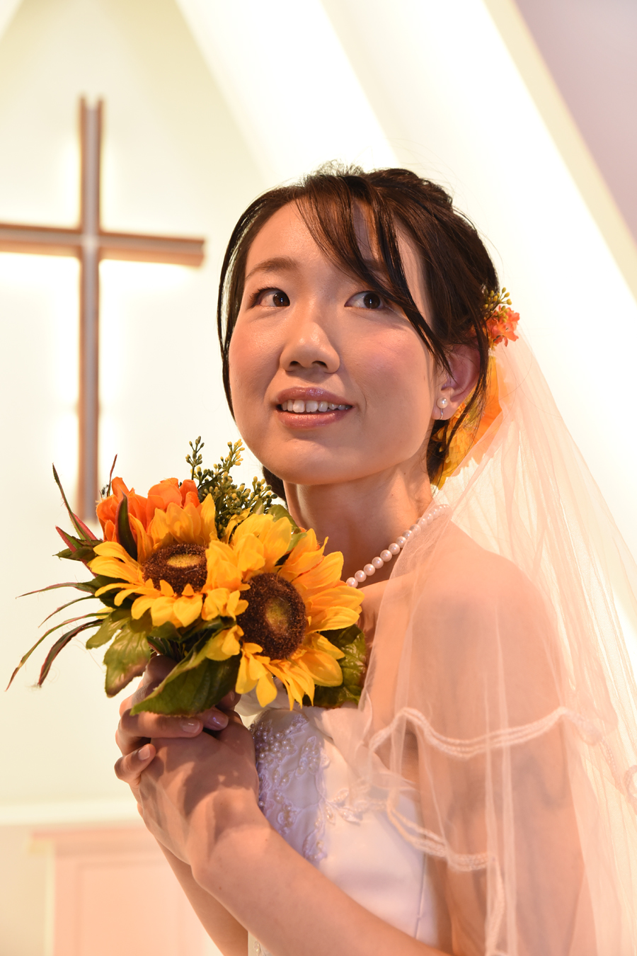 Bridal Dream Hawaii - Wedding Blog: Honolulu Chapel Bride