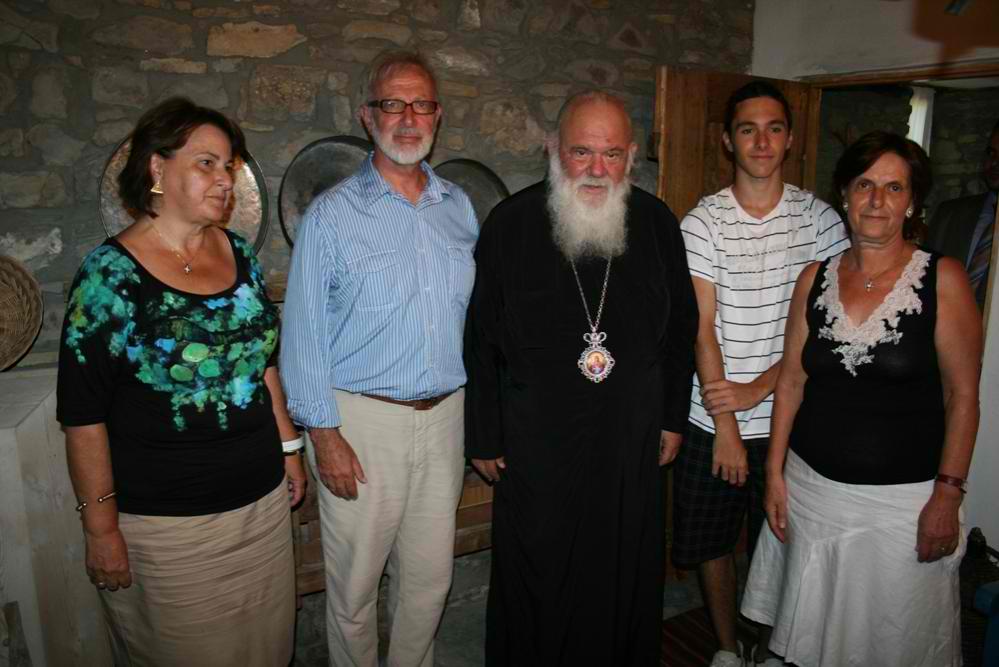 ΦΩΣ ΦΑΝΑΡΙΟΥ: Ο ΑΡΧΙΕΠΙΣΚΟΠΟΣ ΙΕΡΩΝΥΜΟΣ ΣΤΟ ΧΩΡΙΟ ΤΟΥ ΟΙΚΟΥΜΕΝΙΚΟΥ ...