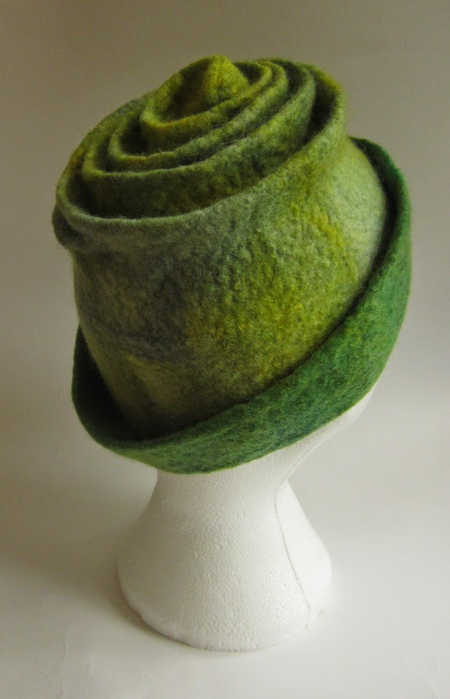 Teri Berry Creations: A couple more hats...