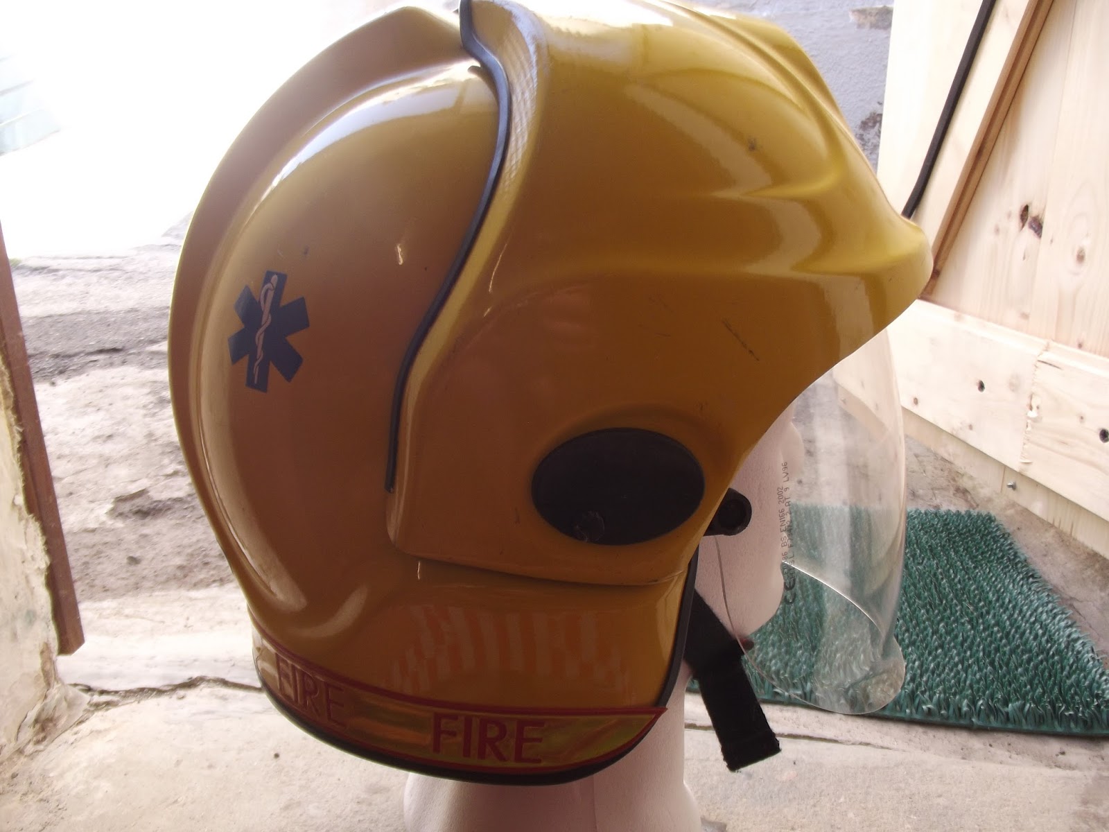 World Firefighter Helmets: Il Casco Cromwell F600 dell LFB London Fire ...