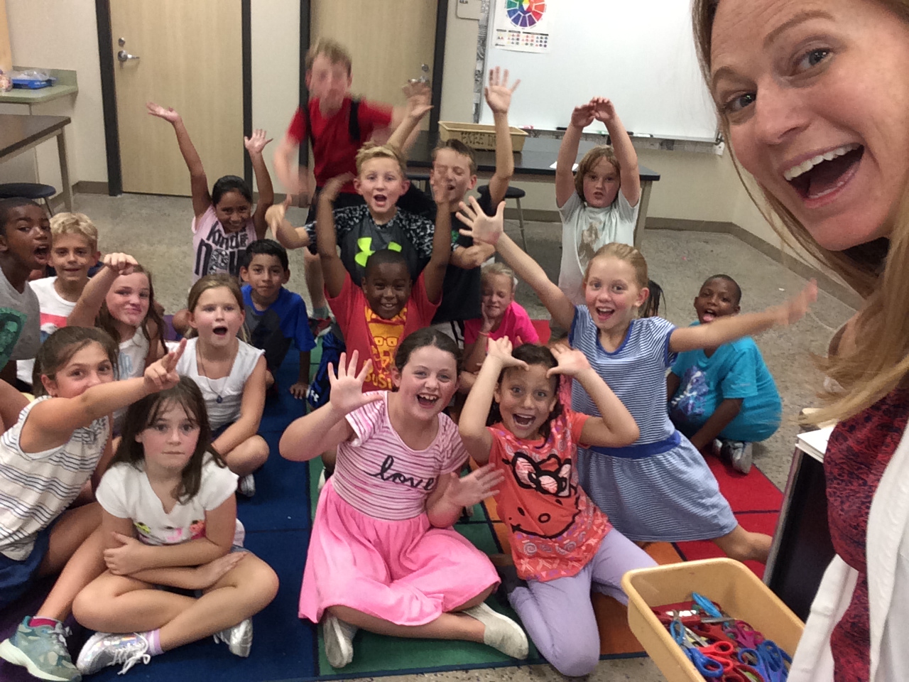 smART Class: Back To School All School Selfie Mural