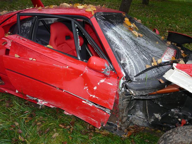 Ferrari F40 crashed in Southern Germany | Carsfresh