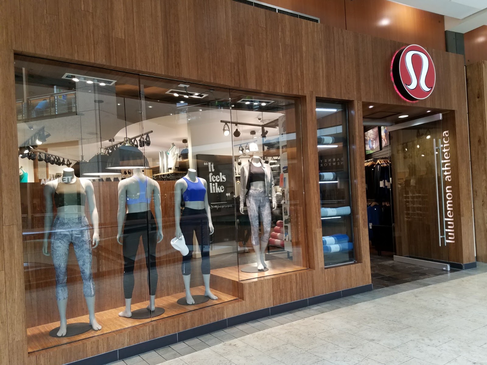 Six Twenty Seven: Seattle @Lululemon Launch of Fast & Free Collection # ...