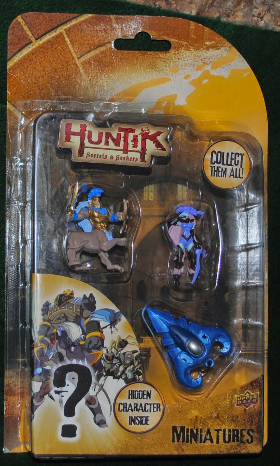 Huntik Toy Amulets
