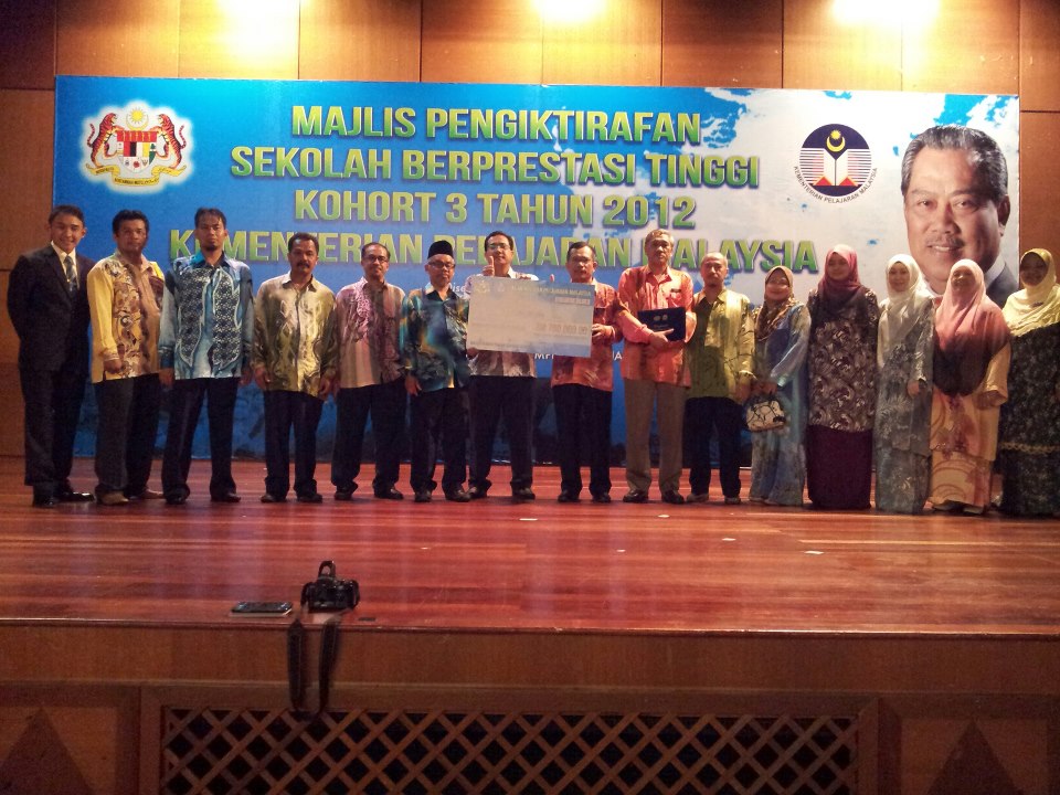 Alumni Ucapkan Tahniah Kepada SBPI Selandar Pengiktirafan SBT 2012