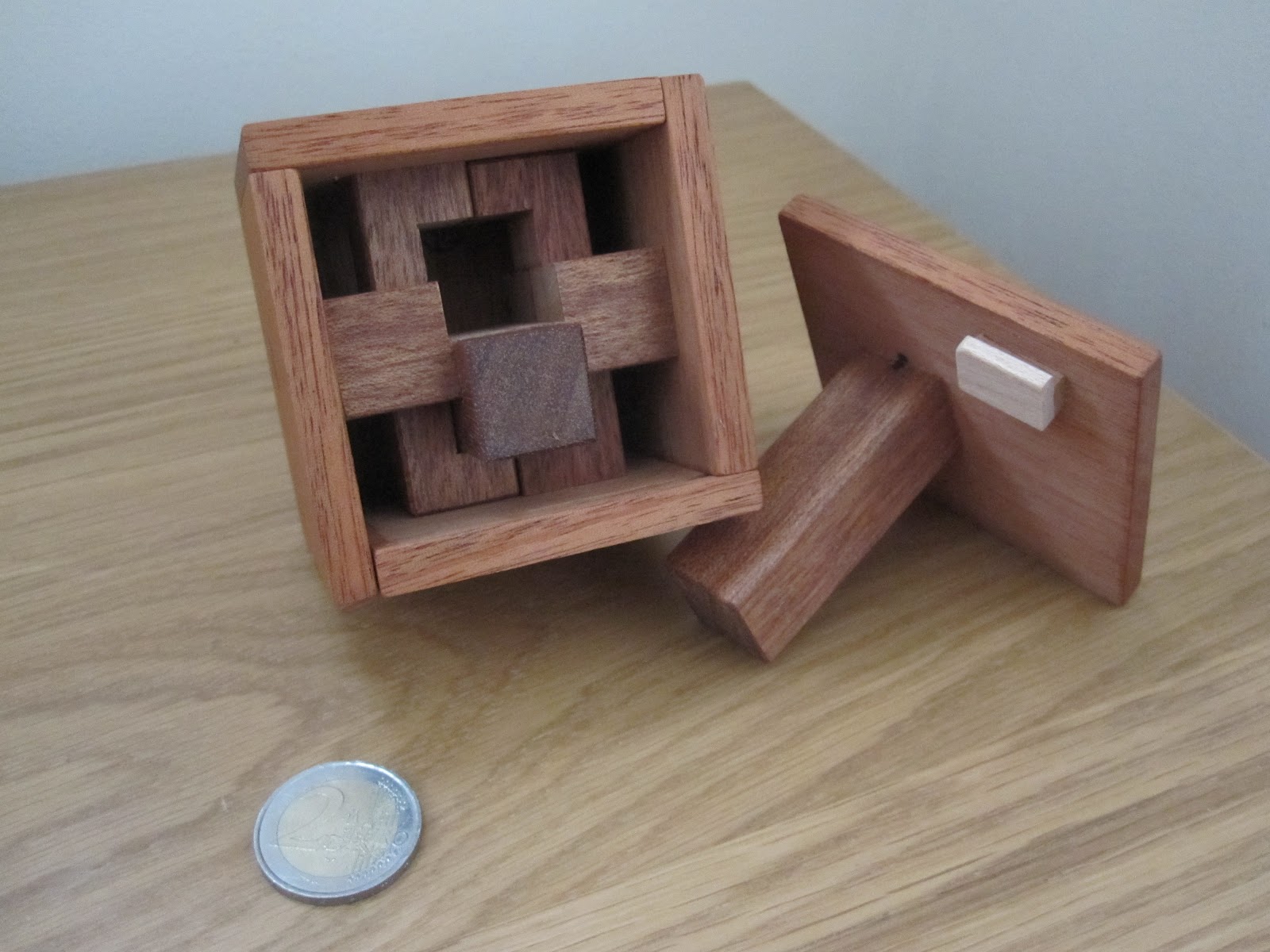 Puzzle Paradox: Boxed Burr (Tom Lensch)