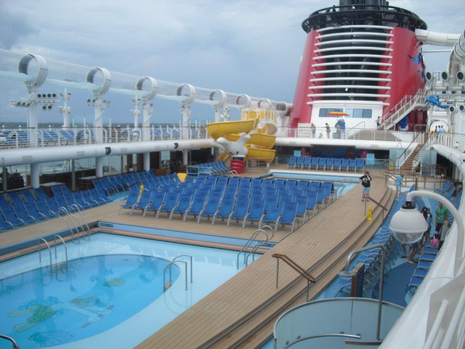 Sail Disney: "Duck in, Fly out" on the AquaDuck