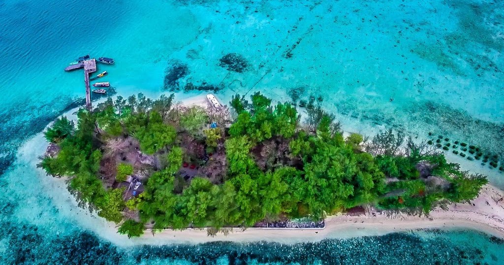 Open Trip Pulau Seribu di Pulau Semak Daun