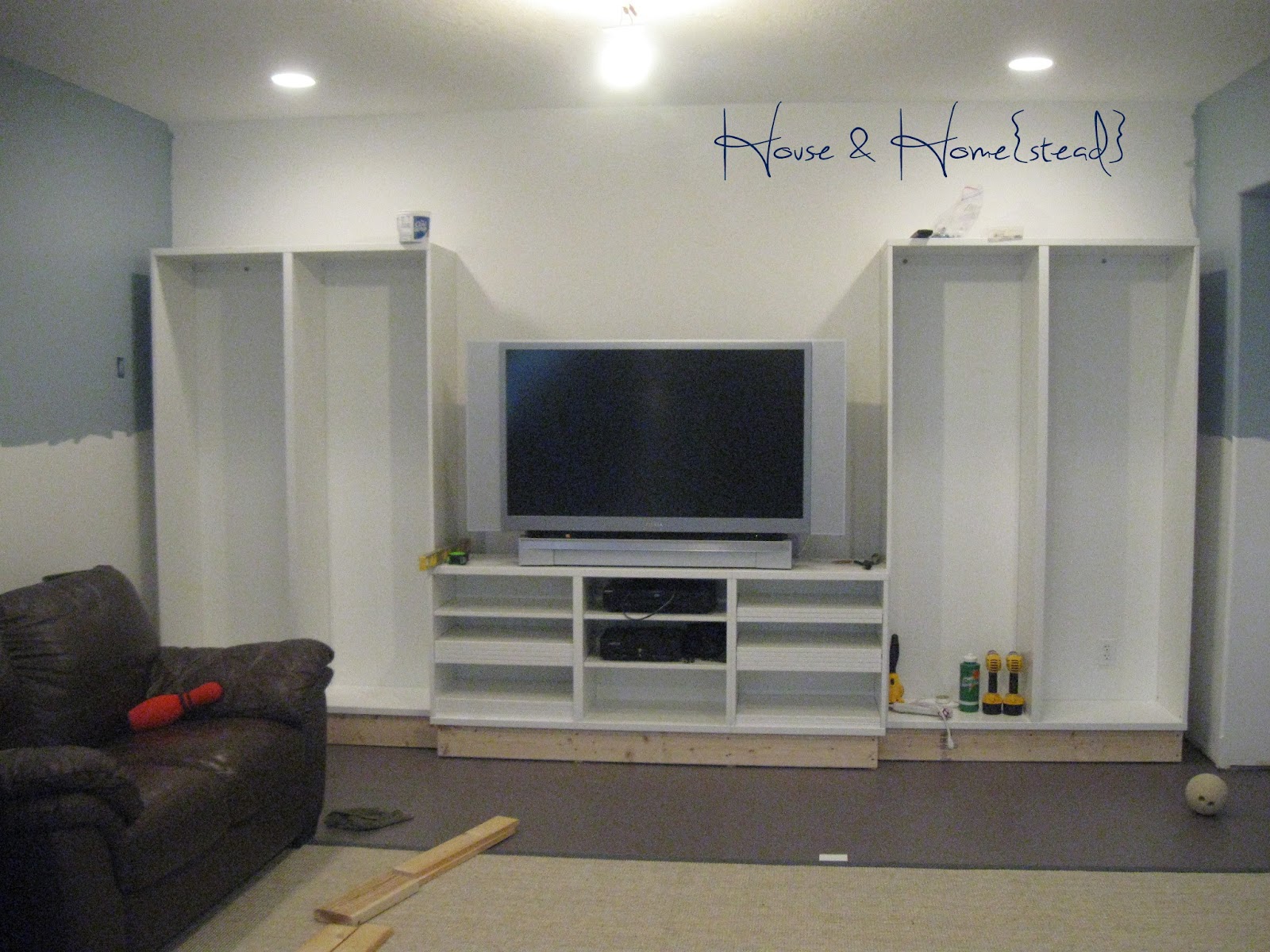 House and Home{stead}: billy built-in, meet besta built in