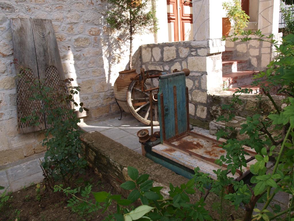 ΛΑΟΓΡΑΦΙΚΟ ΜΟΥΣΕΙΟ ΚΑΣΣΑΝΔΡΕΙΑΣ: Φωτογραφίες