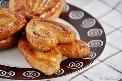 CoLoRes, SaBoRes, oLoRes...CoLoRs, TaSTeS, SmeLLS: orejas and basic ...