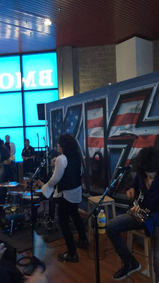 KISS LA BANDA MÀS CALIENTE DEL MUNDO: KISS EN ROCKFORD (ILLINOIS) SET ...