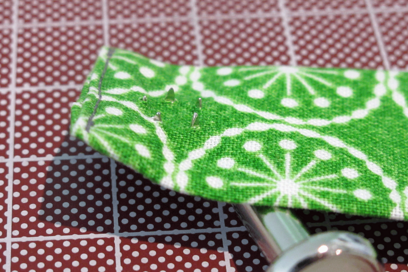 Sew Clucky: Tutorial - Xmas 'Paper' Chain