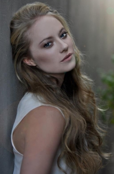 Danielle Chuchran: Biography