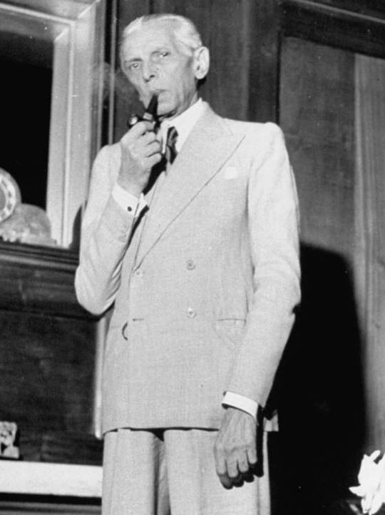 Famous Pipe Smokers: 10/24/17