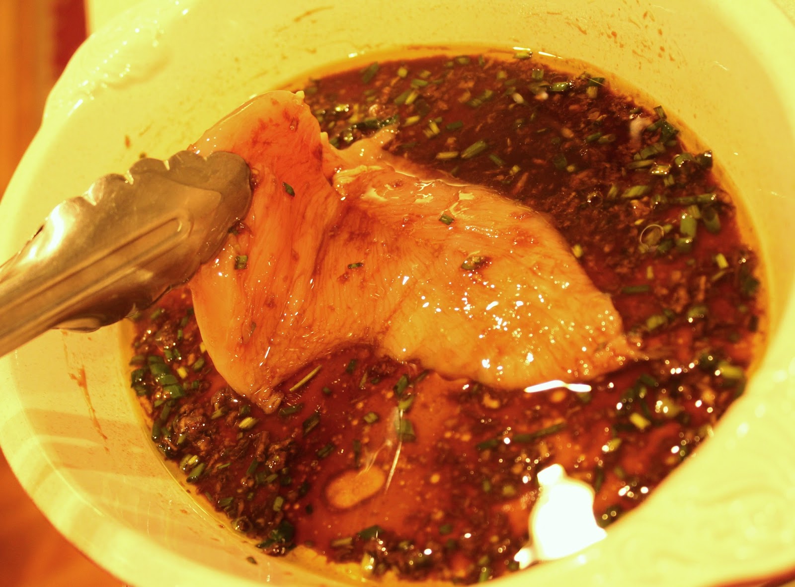 Hey, Mom! What's For Dinner?: Broiled Ginger-Soy Chicken Cutlets