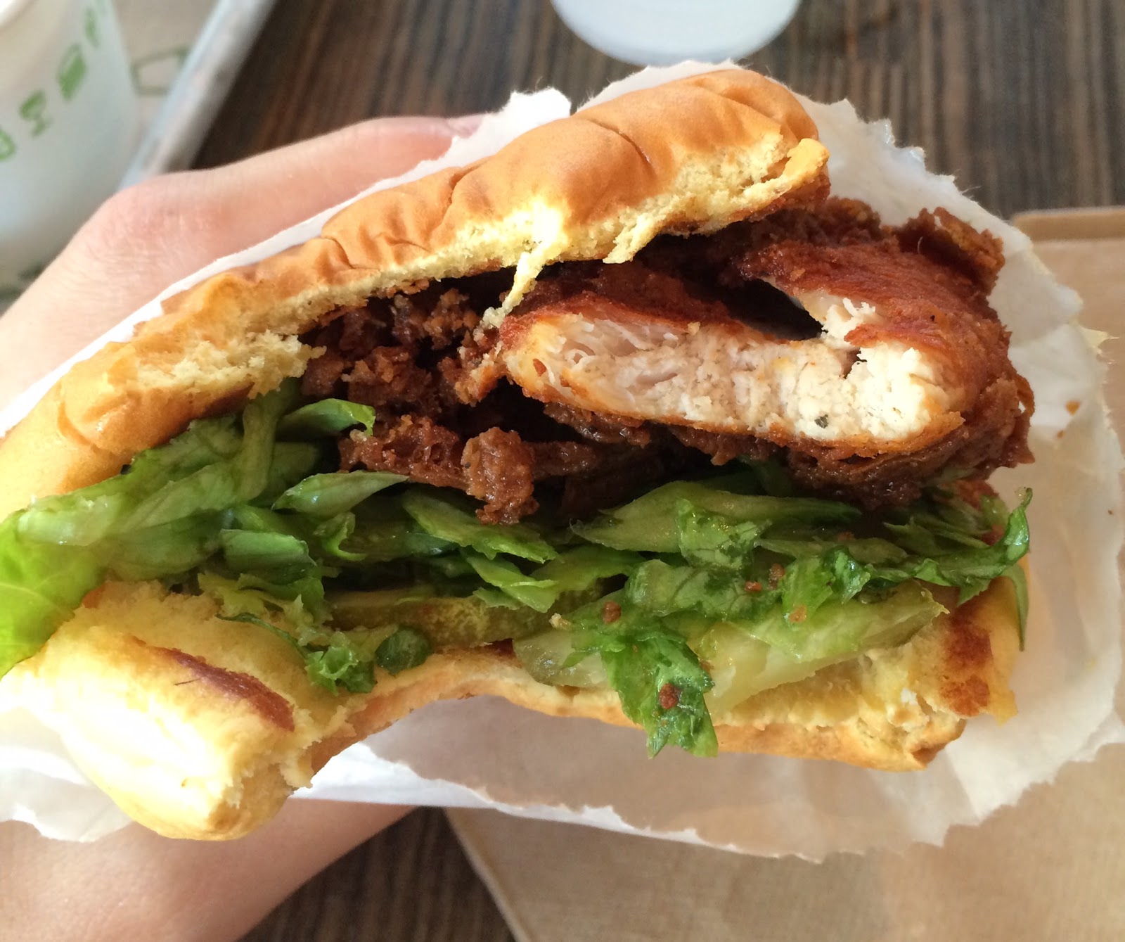 ChickenShack From Shake Shack / シェイクシャックのチキンシャック ~ I'm Made of Sugar ...