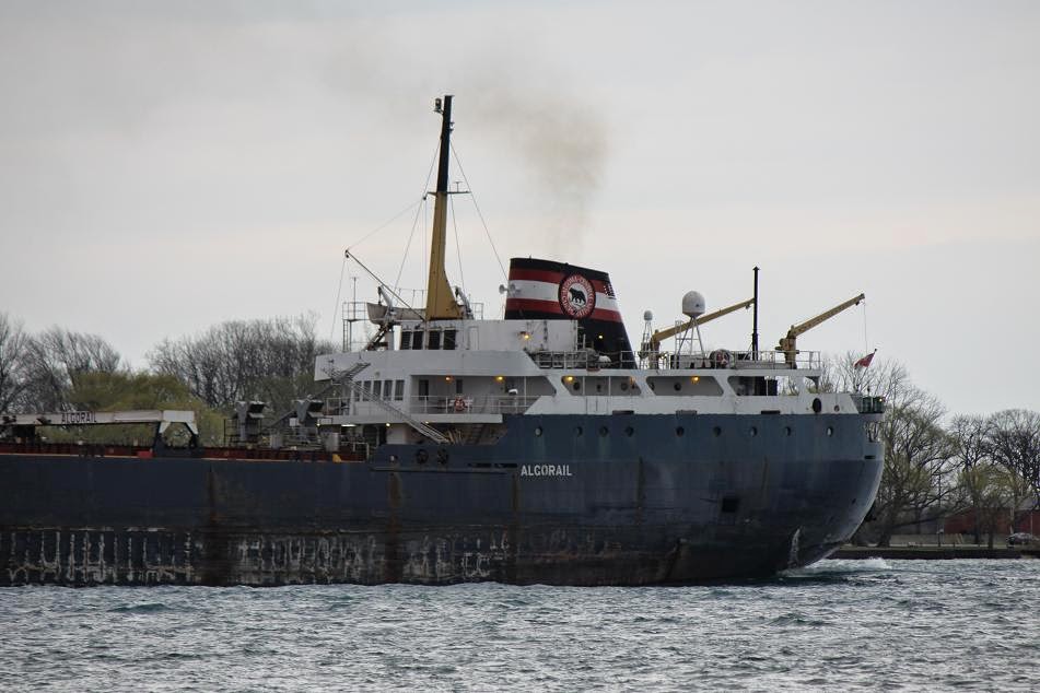 Michigan Exposures: Algorail Between the Raindrops