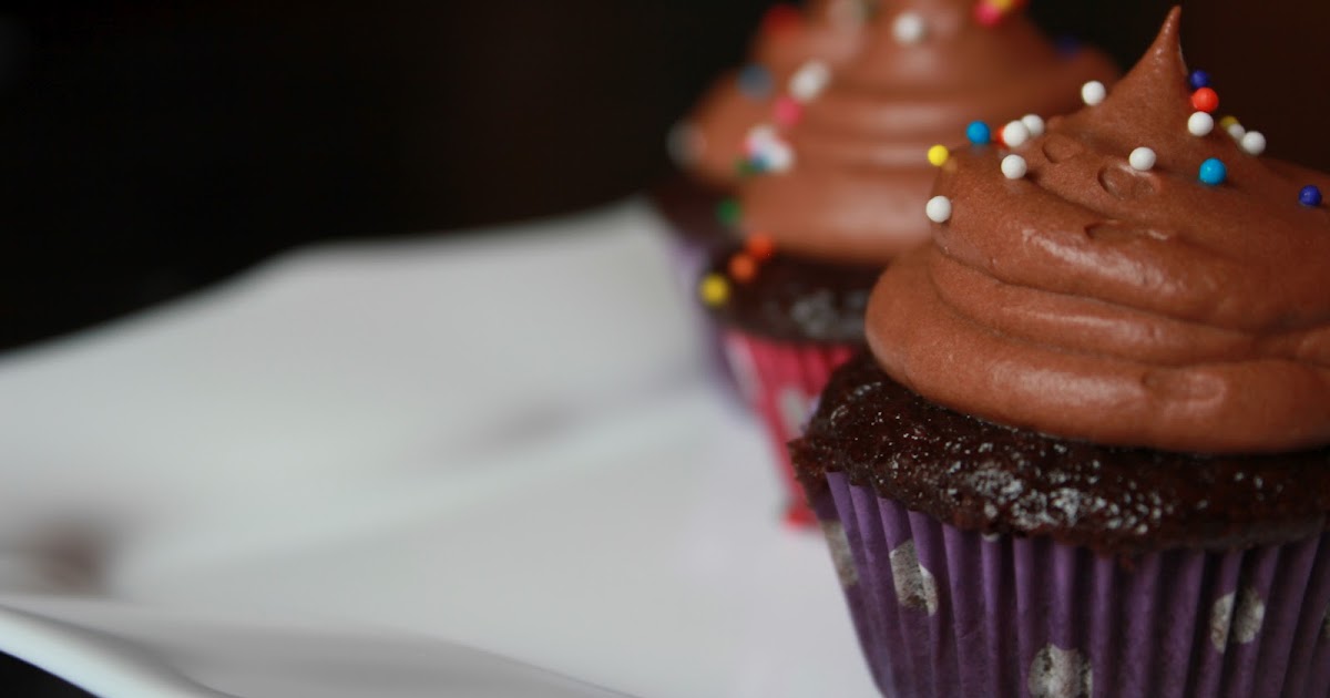 Squirrels-n-Sweets: Mini Chocolate Cupcakes with Nutella Frosting