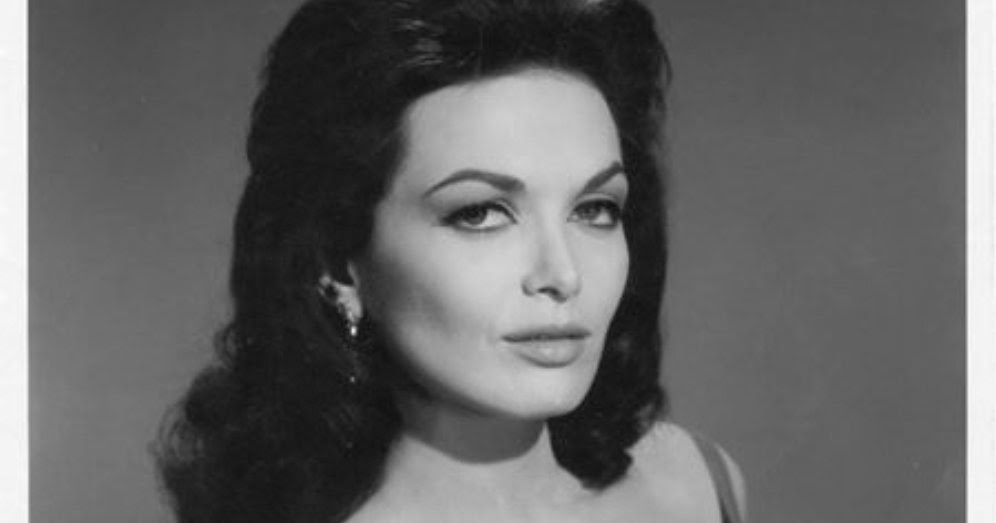 Slice of Cheesecake: Lisa Seagram, pictorial