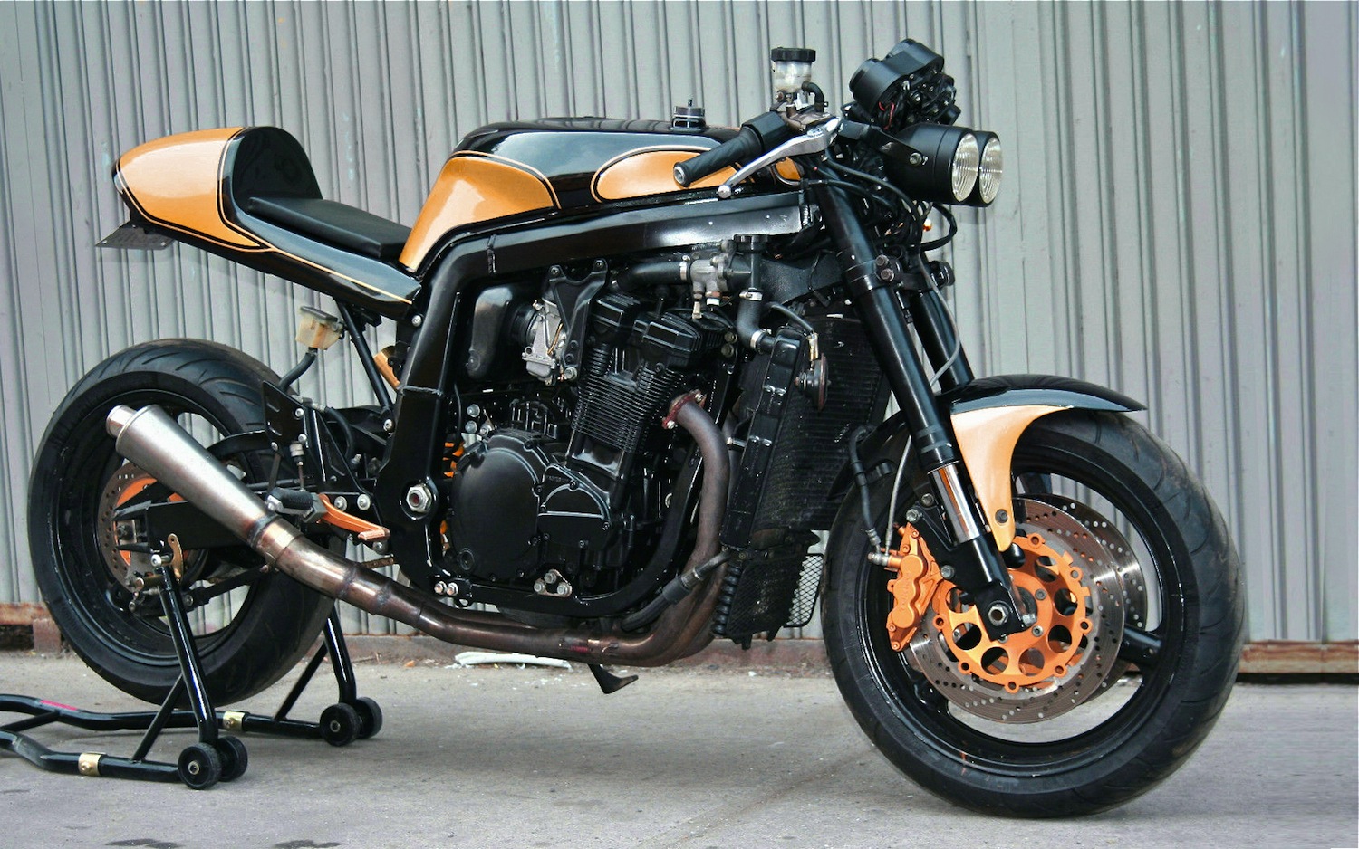Gixxer cafè - Inazuma café racer