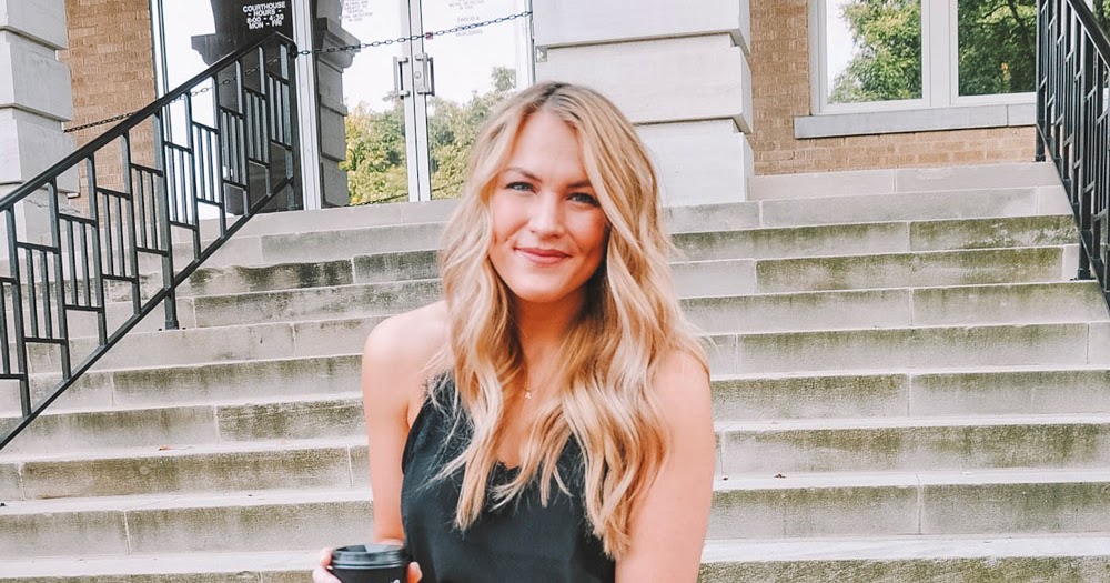 How to Style Paperbag Pants - Amanda's OK | A Lifestyle Blog