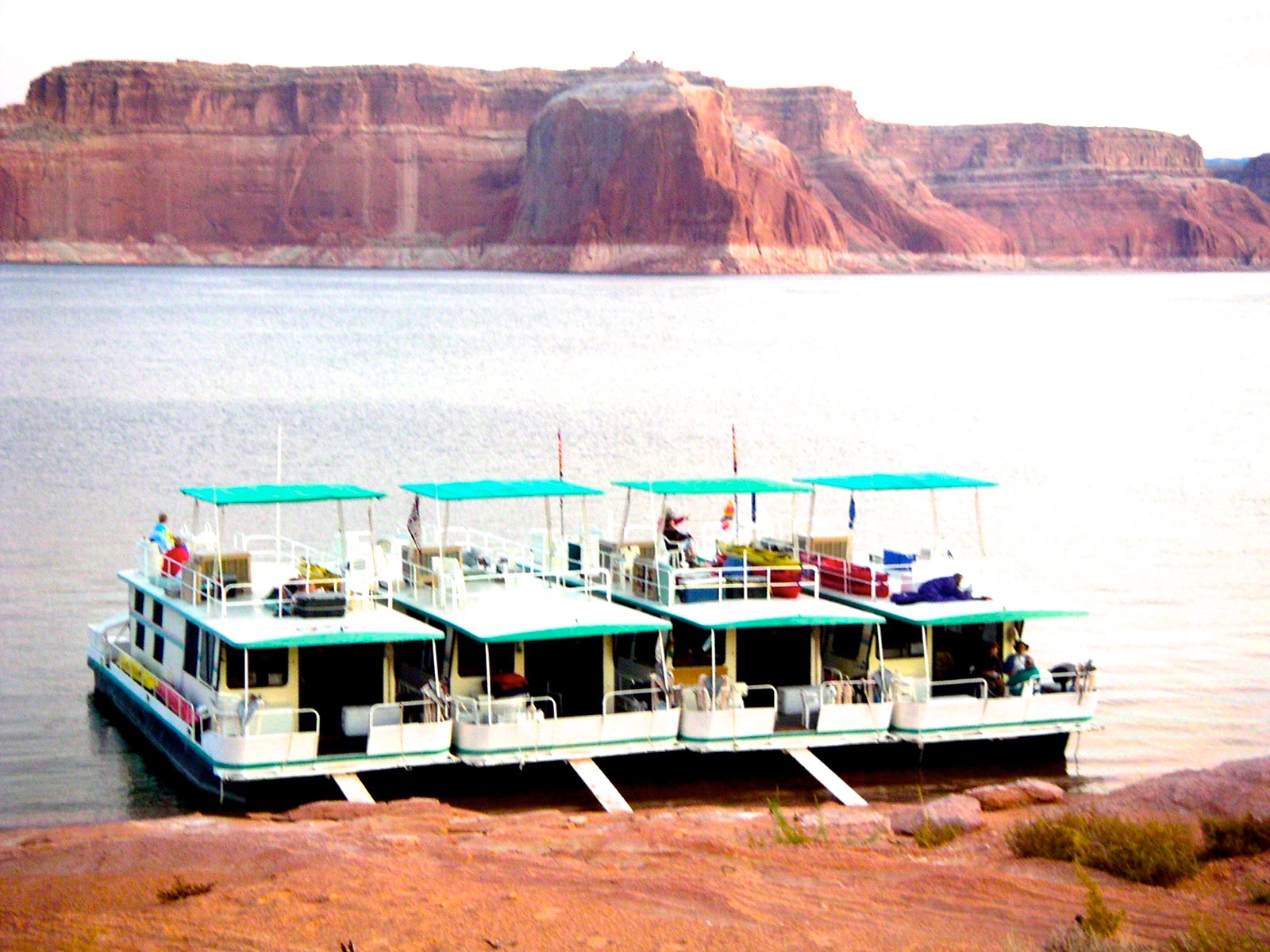 Chuck's Adventures: Houseboating and Kayaking on Utah's Lake Powell