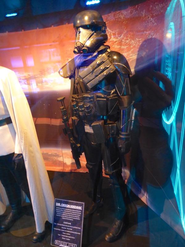 Hollywood Movie Costumes and Props: Rogue One's Director Orson Krennic ...