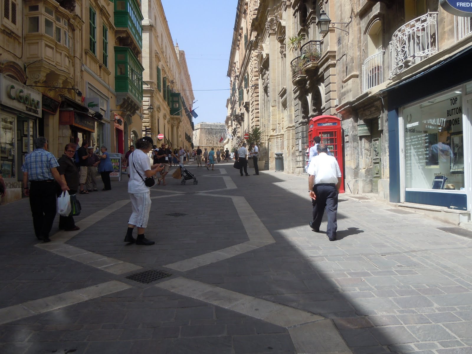 Malta 2011: Valletta - Merchant Street