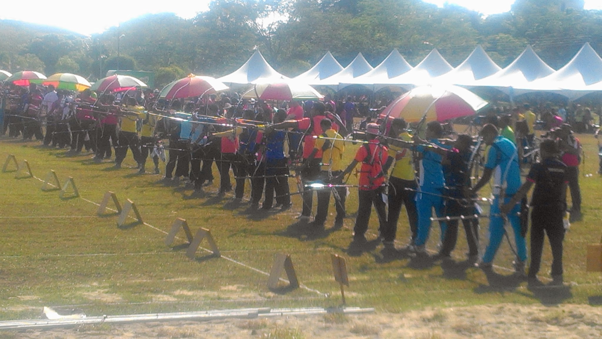 MSSM Memanah: HARI PERTAMA YANG CERAH DI KEJOHANAN MEMANAH MSSM 2014