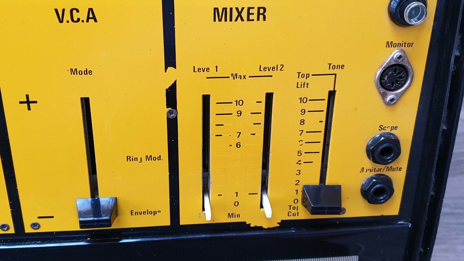 MATRIXSYNTH: EMS SYNTHI E SUITCASE SYNTH