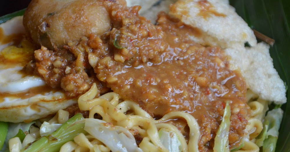 Diah Didi's Kitchen: Pecel Mie...Menu Unik Yang Enakk..^^