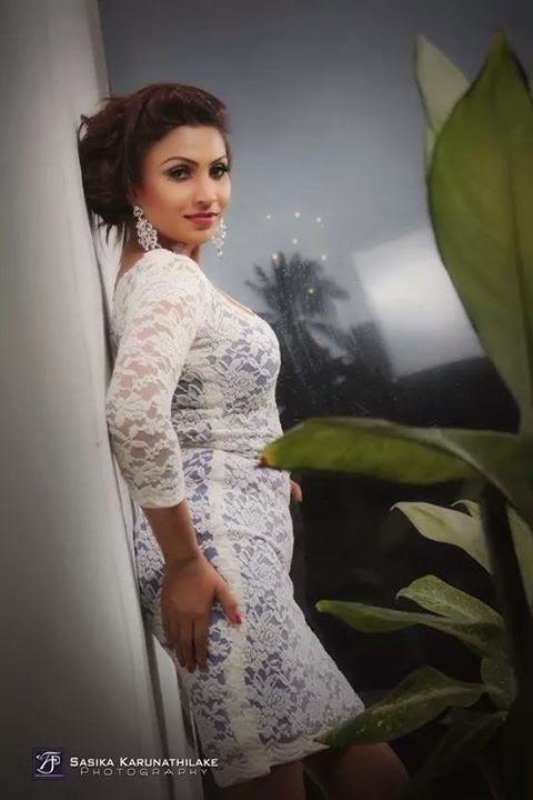 SRI LANKAN TASTE Fashion Magazine: Srimali Fonseka | Mrs. Asia ...