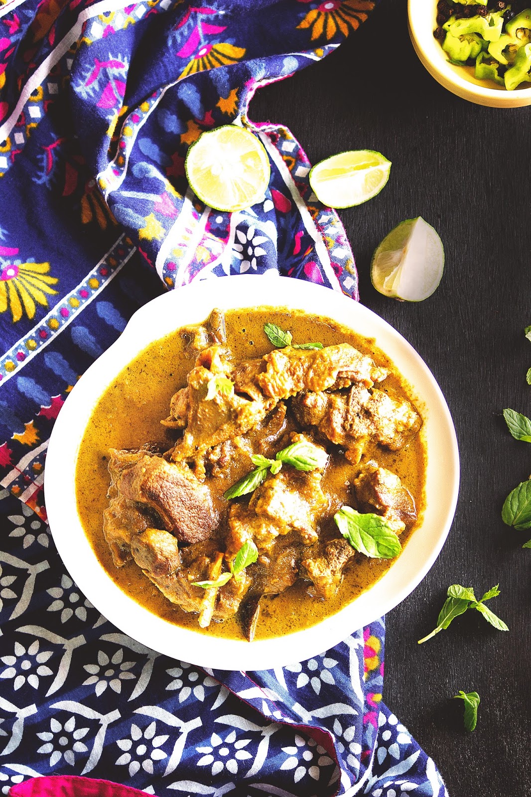Kacha Lanka Mangsho / Green Chilli Mutton Curry