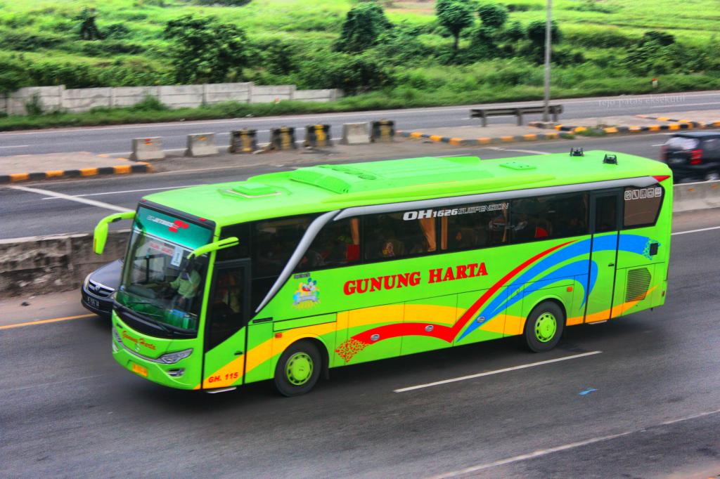 CapungBelang: New Setra Jetbus HD2+ by Karoseri Adiputro Wirasejati ...