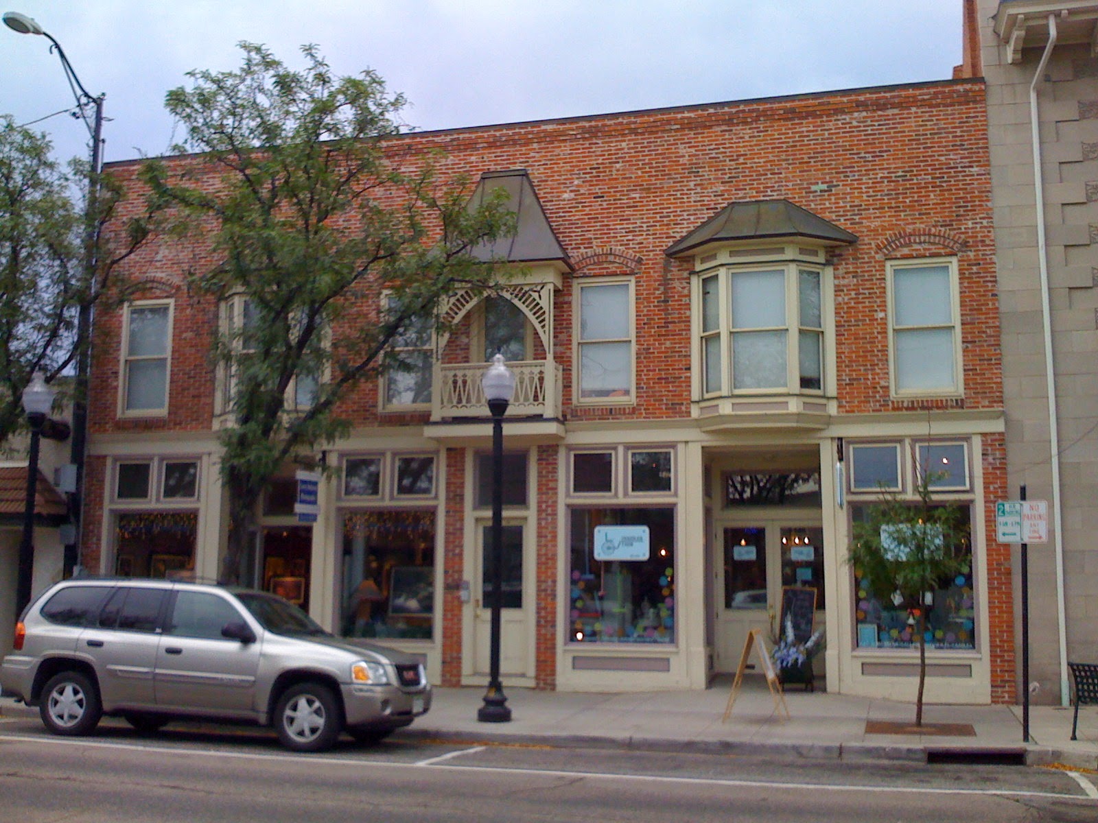 s h u m w a y: Historic Downtown Littleton