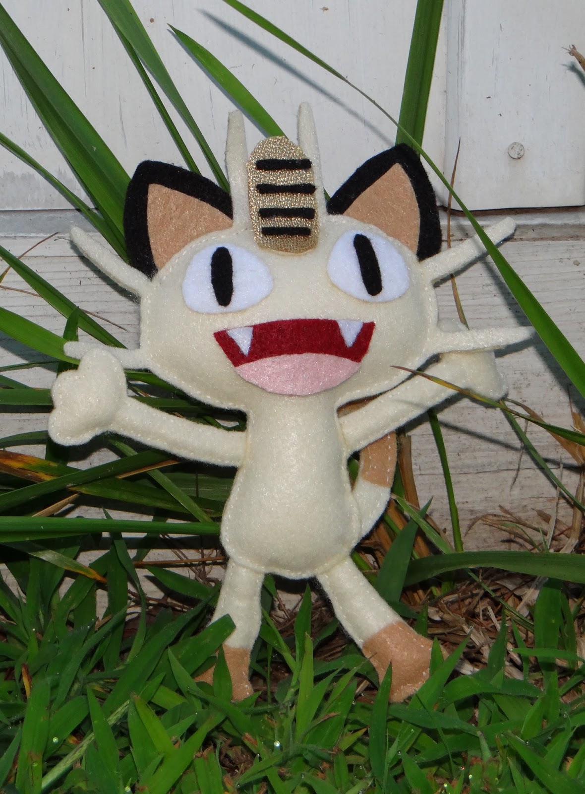 Amber's Craft a Week Blog: Felt Pokemon Meowth Plushie