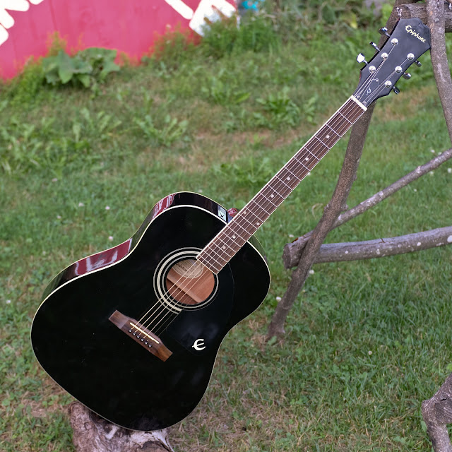 2009 Epiphone AJ-100BK Dreadnought Guitar