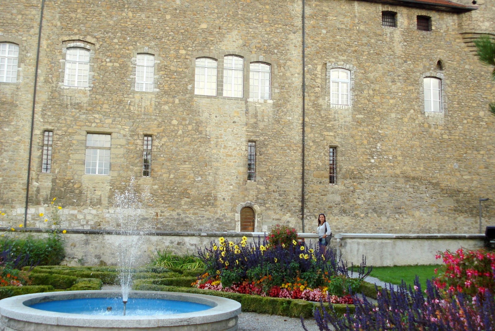 Recantos e Encantos: Tour pela Suíça - Bulle