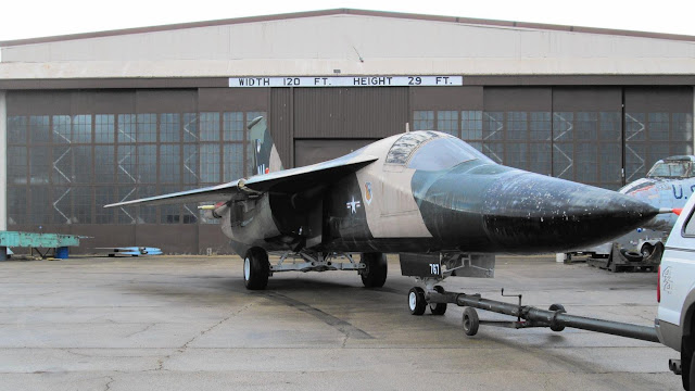 Kathryn's Report: Retired Air Force fighter jet heads to new Waukegan ...