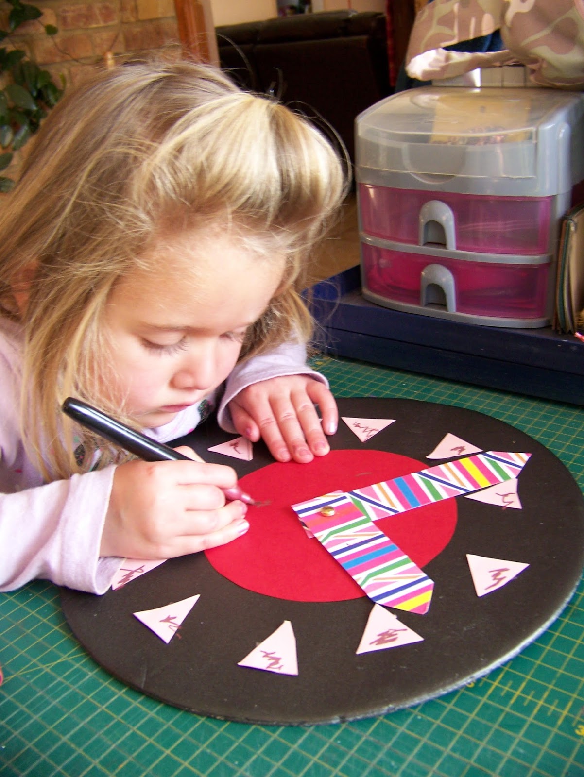 A Pretty Talent Blog: School Holiday Project 5: Making a clock