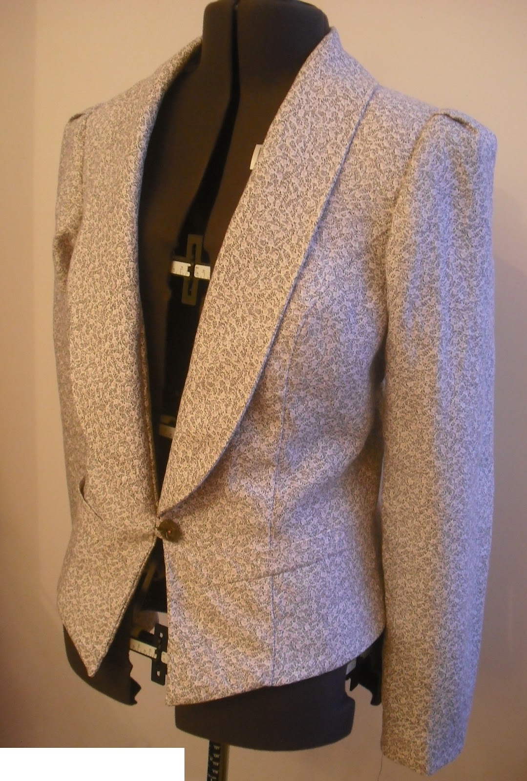 Pins and Needles: Liberty print jacket - part 5