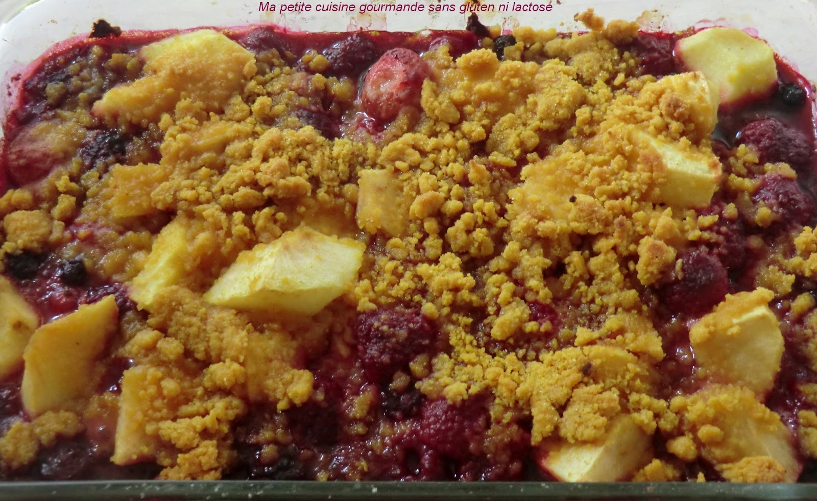 Crumble aux fruits rouges et aux pommes sans gluten et sans lactose ...