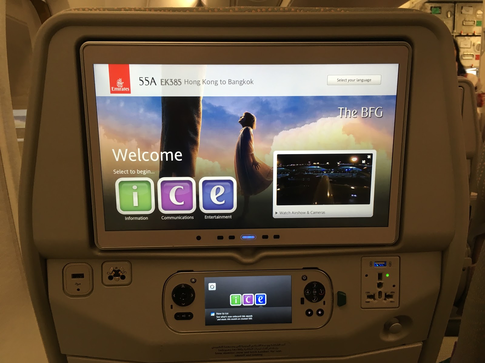 Фаси Чан 花士陳 の 旅遊體驗: [飛行分享] 阿聯酋航空 Emirates HKG BKK EK384/385 經濟艙