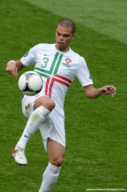 Pepe Portuguese Brave Central Defender Euro 2012 Portugal National Team ...